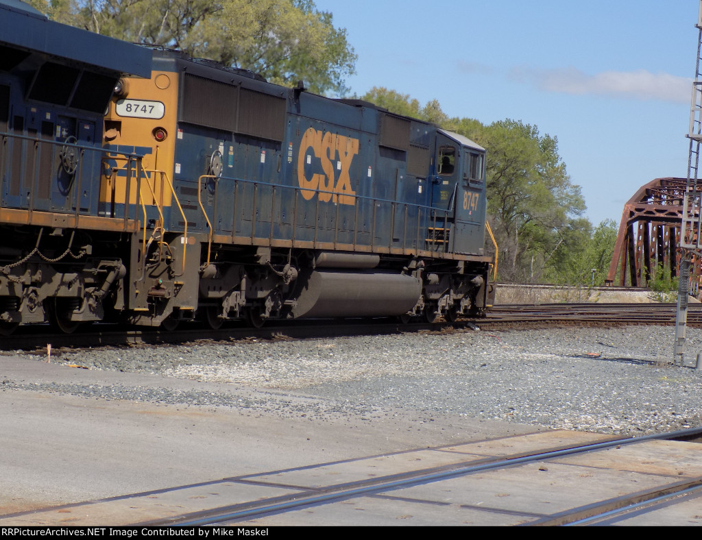 CSX 8747